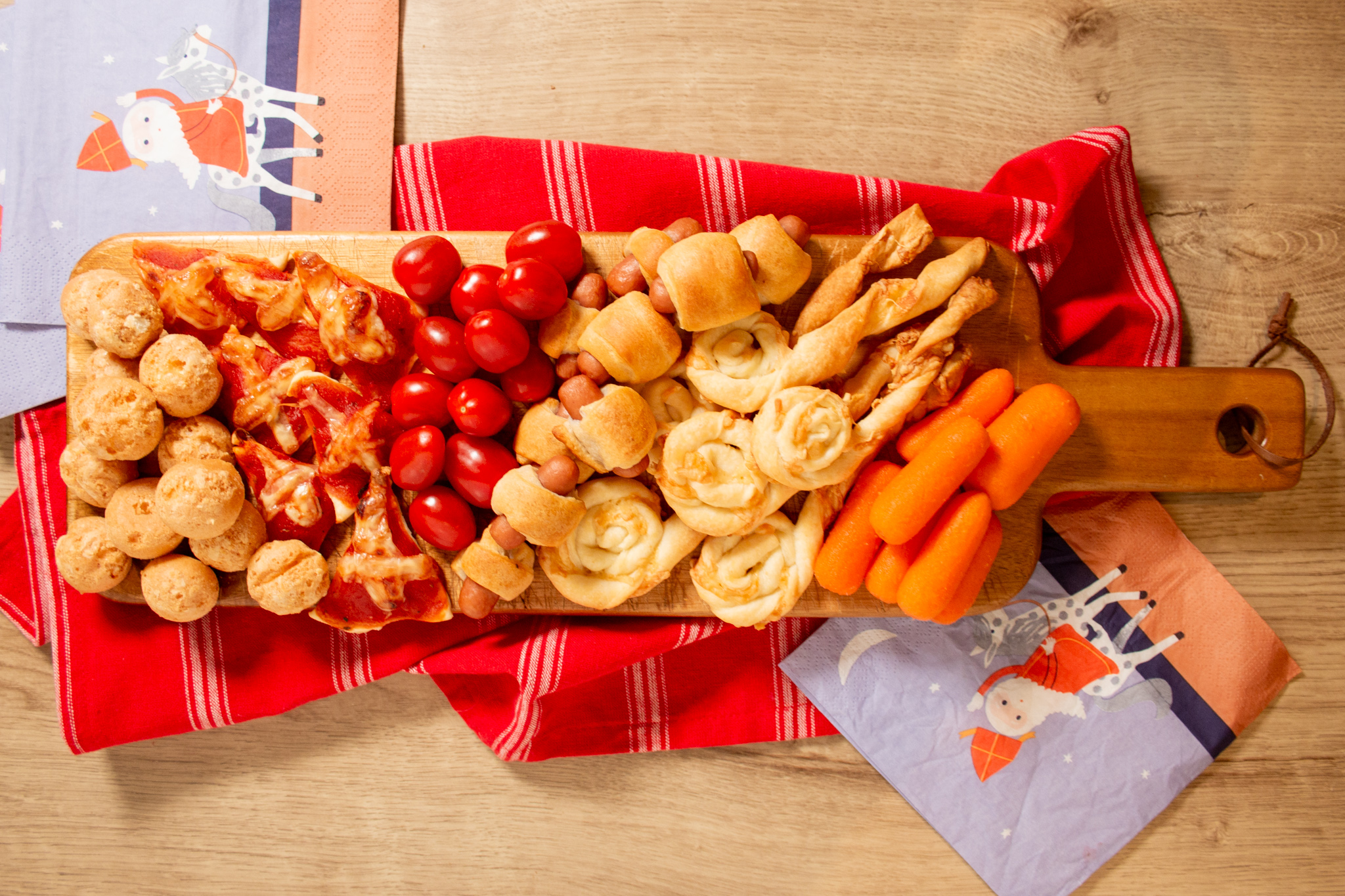 Sinterklaas Bladerdeeg Borrelplank - Kidshoekje